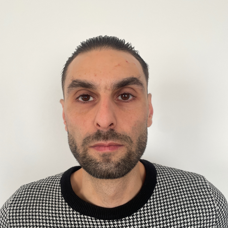 Yahiya - VTC à Le mans, france